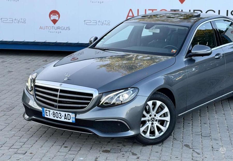 Серый Мерседес E 220 2018 в Таураге, объемом двигателя 1.95 л и пробегом 299 тыс. км за 14900 €, фото 3 на AUTOMOTO.COM.LV