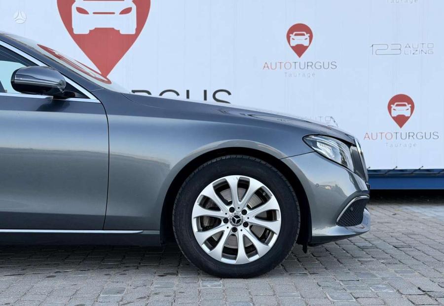 Серый Мерседес E 220 2018 в Таураге, объемом двигателя 1.95 л и пробегом 299 тыс. км за 14900 €, фото 17 на AUTOMOTO.COM.LV