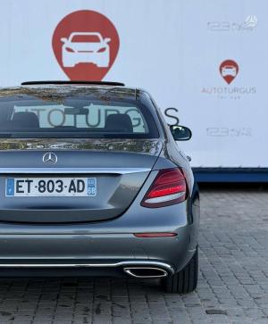 Серый Мерседес E 220 2018 в Таураге, объемом двигателя 1.95 л и пробегом 299 тыс. км за 14900 €, фото 26 на AUTOMOTO.COM.LV