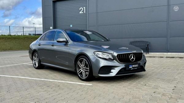 Pelēks Mercedes-Benz E 220 2018 Viļņa, ar dzinēja tilpumu 1.95 L un nobraukumu 109 tūkst. km par 24990 €, foto 4 vietnē AUTOMOTO.COM.LV
