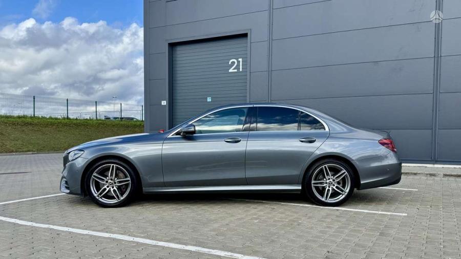Серый Мерседес E 220 2018 в Вильнюс, объемом двигателя 1.95 л и пробегом 109 тыс. км за 24990 €, фото 7 на AUTOMOTO.COM.LV
