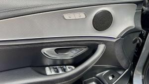 Серый Мерседес E 220 2018 в Вильнюс, объемом двигателя 1.95 л и пробегом 109 тыс. км за 24990 €, фото 15 на AUTOMOTO.COM.LV