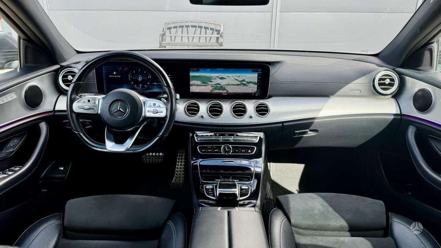 Серый Мерседес E 220 2018 в Вильнюс, объемом двигателя 1.95 л и пробегом 109 тыс. км за 24990 €, фото 21 на AUTOMOTO.COM.LV