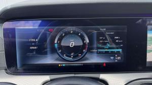 Серый Мерседес E 220 2018 в Вильнюс, объемом двигателя 1.95 л и пробегом 109 тыс. км за 24990 €, фото 25 на AUTOMOTO.COM.LV