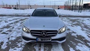 Pelēks Mercedes-Benz E 220 2019 Kauņa, ar dzinēja tilpumu 1.95 L un nobraukumu 138 tūkst. km par 24499 €, foto 2 vietnē AUTOMOTO.COM.LV