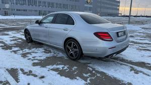 Pelēks Mercedes-Benz E 220 2019 Kauņa, ar dzinēja tilpumu 1.95 L un nobraukumu 138 tūkst. km par 24499 €, foto 9 vietnē AUTOMOTO.COM.LV