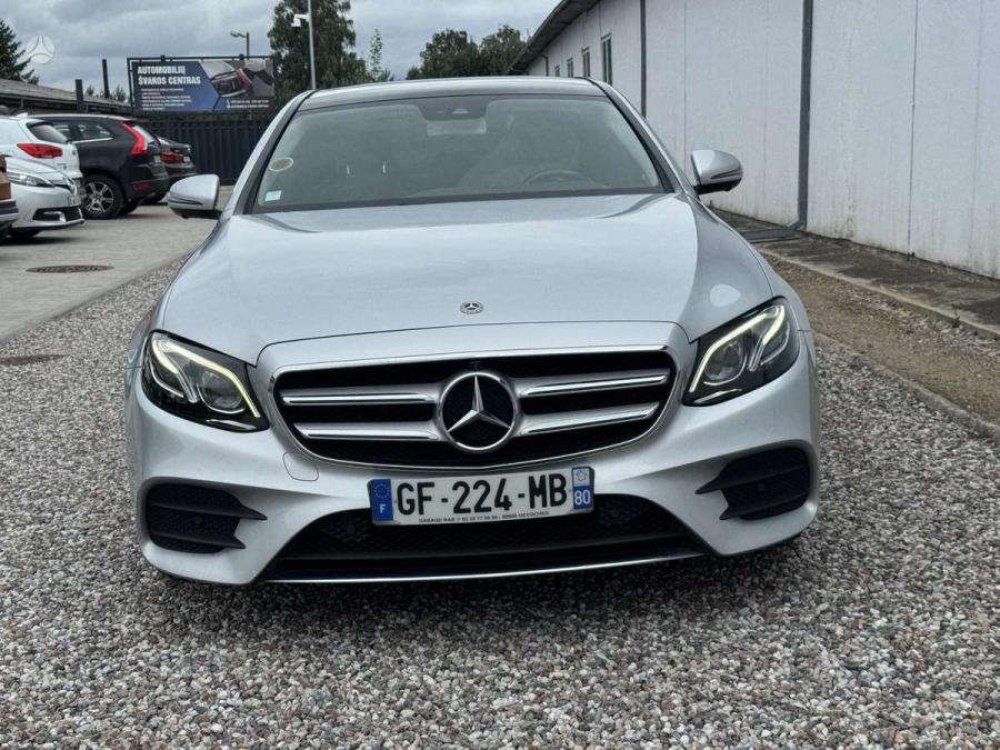 Pelēks Mercedes-Benz E 220 2019 Tauragė, ar dzinēja tilpumu 2.00 L un nobraukumu 400 tūkst. km par 14500 €, foto 3 vietnē AUTOMOTO.COM.LV