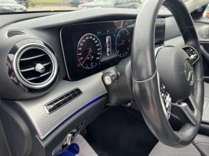 Pelēks Mercedes-Benz E 220 2019 Tauragė, ar dzinēja tilpumu 2.00 L un nobraukumu 400 tūkst. km par 14500 €, foto 18 vietnē AUTOMOTO.COM.LV