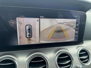 Pelēks Mercedes-Benz E 220 2019 Tauragė, ar dzinēja tilpumu 2.00 L un nobraukumu 400 tūkst. km par 14500 €, foto 21 vietnē AUTOMOTO.COM.LV
