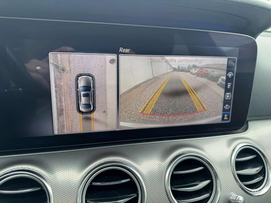 Pelēks Mercedes-Benz E 220 2019 Tauragė, ar dzinēja tilpumu 2.00 L un nobraukumu 400 tūkst. km par 14500 €, foto 21 vietnē AUTOMOTO.COM.LV