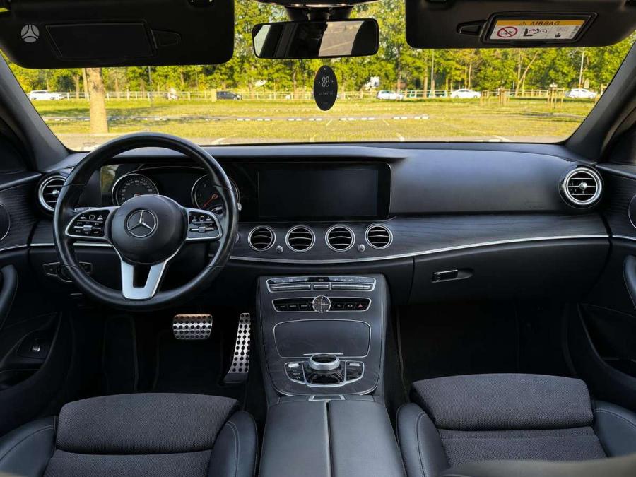 Pelēks Mercedes-Benz E 220 2019 Kauņa, ar dzinēja tilpumu 2.20 L un nobraukumu 171 tūkst. km par 19100 €, foto 7 vietnē AUTOMOTO.COM.LV