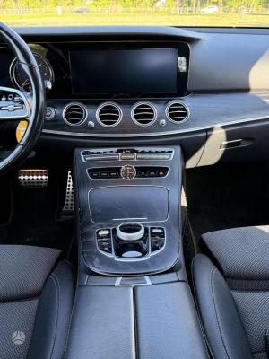 Pelēks Mercedes-Benz E 220 2019 Kauņa, ar dzinēja tilpumu 2.20 L un nobraukumu 171 tūkst. km par 19100 €, foto 9 vietnē AUTOMOTO.COM.LV