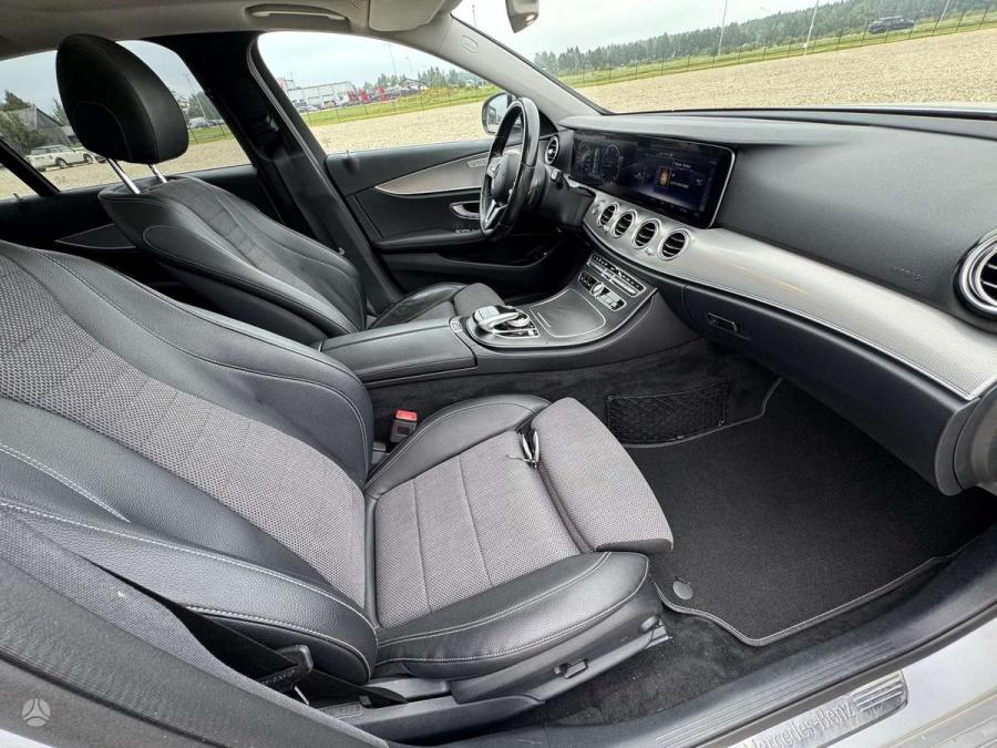 Серый Мерседес E 220 2019 в Каунас, объемом двигателя 1.95 л и пробегом 280 тыс. км за 13800 €, фото 14 на AUTOMOTO.COM.LV