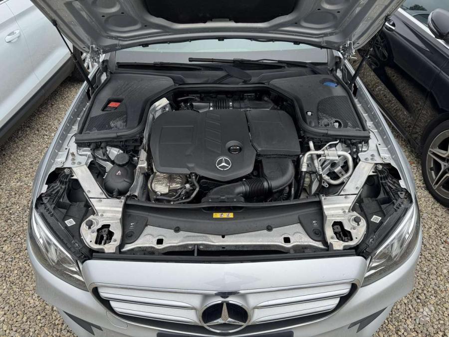Серый Мерседес E 220 2019 в Каунас, объемом двигателя 1.95 л и пробегом 280 тыс. км за 13800 €, фото 23 на AUTOMOTO.COM.LV