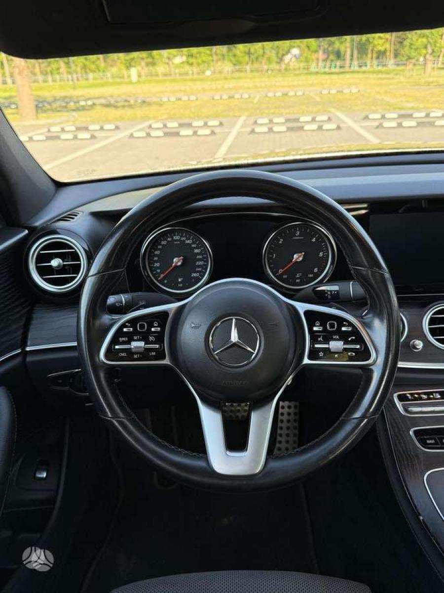 Pelēks Mercedes-Benz E 220 2019 Kauņa, ar dzinēja tilpumu 2.20 L un nobraukumu 172 tūkst. km par 16450 €, foto 8 vietnē AUTOMOTO.COM.LV