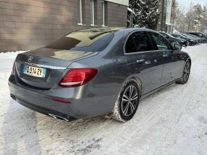 Pelēks Mercedes-Benz E 220 2020 Viļņa, ar dzinēja tilpumu 2.20 L un nobraukumu 281 tūkst. km par 15700 €, foto 4 vietnē AUTOMOTO.COM.LV