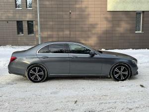 Pelēks Mercedes-Benz E 220 2020 Viļņa, ar dzinēja tilpumu 2.20 L un nobraukumu 281 tūkst. km par 15700 €, foto 5 vietnē AUTOMOTO.COM.LV