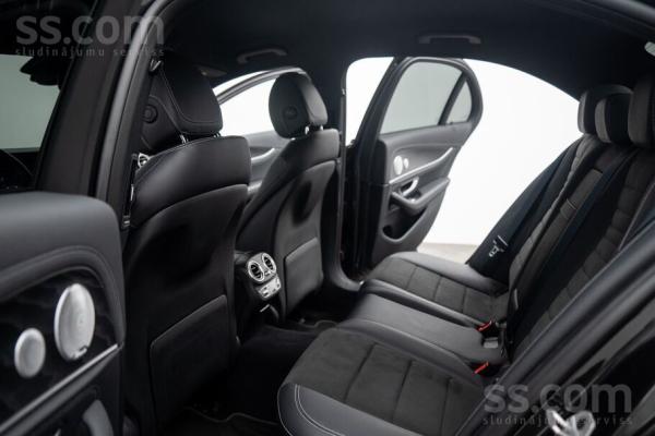 Pelēks Mercedes-Benz E 220 2020 Tallina, ar dzinēja tilpumu 2.00 L un nobraukumu 56 tūkst. km par 39900 €, foto 9 vietnē AUTOMOTO.COM.LV
