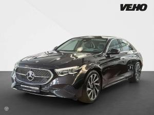 Pelēks Mercedes-Benz E 220 2024 Kauņa, ar dzinēja tilpumu 1.99 L un nobraukumu 13 tūkst. km par 53000 €, foto  vietnē AUTOMOTO.COM.LV