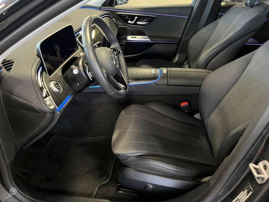 Grey Mercedes-Benz E 220 2024 in Kaunas, with an engine capacity of 1.99 L and mileage of 13 thousand km for 46400 €, photo 10 on AUTOMOTO.COM.LV