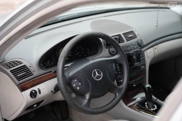 Мерседес E 220 2024 в Утена на AUTOMOTO.COM.LV Серый Мерседес E 220 2024 в Утена, объемом двигателя 2.20 л и пробегом 257 тыс. км за 1500 €, фото 5 на AUTOMOTO.COM.LV