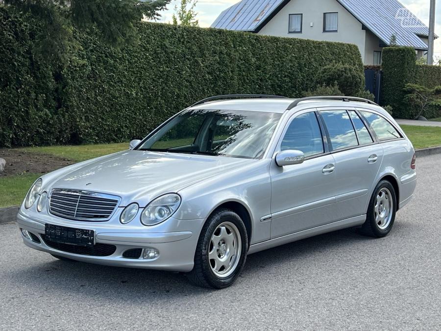 Grey Mercedes-Benz E 220 2003 in Kedainiai, with an engine capacity of 2.20 L and mileage of 279 thousand km for 2699 €, photo 1 on AUTOMOTO.COM.LV