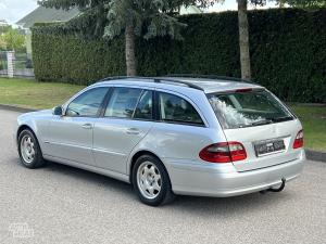 Grey Mercedes-Benz E 220 2003 in Kedainiai, with an engine capacity of 2.20 L and mileage of 279 thousand km for 2699 €, photo 5 on AUTOMOTO.COM.LV