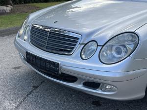 Grey Mercedes-Benz E 220 2003 in Kedainiai, with an engine capacity of 2.20 L and mileage of 279 thousand km for 2699 €, photo 9 on AUTOMOTO.COM.LV