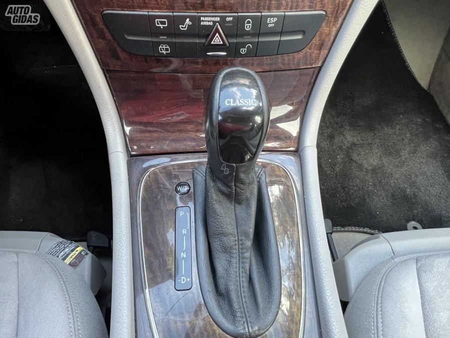 Grey Mercedes-Benz E 220 2003 in Kedainiai, with an engine capacity of 2.20 L and mileage of 279 thousand km for 2699 €, photo 21 on AUTOMOTO.COM.LV