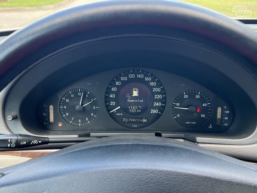Grey Mercedes-Benz E 220 2003 in Kedainiai, with an engine capacity of 2.20 L and mileage of 279 thousand km for 2699 €, photo 23 on AUTOMOTO.COM.LV
