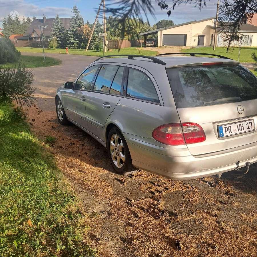 Grey Mercedes-Benz E 220 2003 in Marijampole, with an engine capacity of 2.20 L and mileage of 311 thousand km for 2350 €, photo 3 on AUTOMOTO.COM.LV