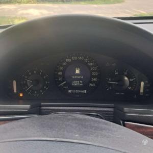 Grey Mercedes-Benz E 220 2003 in Marijampole, with an engine capacity of 2.20 L and mileage of 311 thousand km for 2350 €, photo 11 on AUTOMOTO.COM.LV
