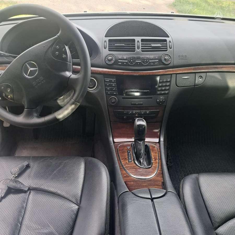 Grey Mercedes-Benz E 220 2003 in Marijampole, with an engine capacity of 2.20 L and mileage of 311 thousand km for 2350 €, photo 12 on AUTOMOTO.COM.LV