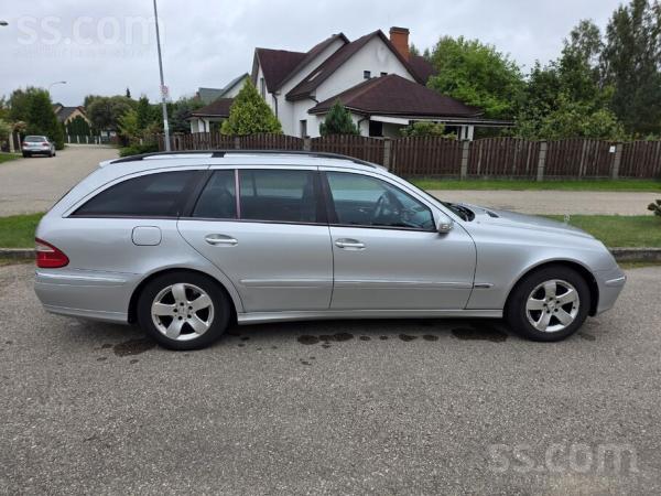 Grey Mercedes-Benz E 220 2003 in Daugavpils, with an engine capacity of 2.20 L and mileage of 375 thousand km for 2200 €, photo 4 on AUTOMOTO.COM.LV