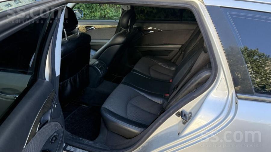 Grey Mercedes-Benz E 220 2004 in Riga, with an engine capacity of 2.20 L and mileage of 341 thousand km for 2850 €, photo 10 on AUTOMOTO.COM.LV