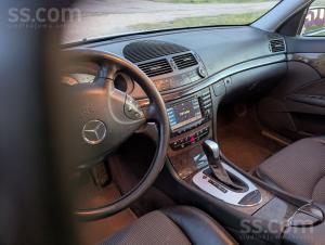 Серый Мерседес E 220 2004 в Даугавпилс, объемом двигателя 2.20 л и пробегом 319 тыс. км за 3200 €, фото 7 на AUTOMOTO.COM.LV