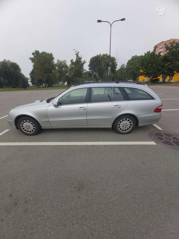Серый Мерседес E 220 2004 в Клайпеда, объемом двигателя 2.15 л и пробегом 370 тыс. км за 2400 €, фото 10 на AUTOMOTO.COM.LV