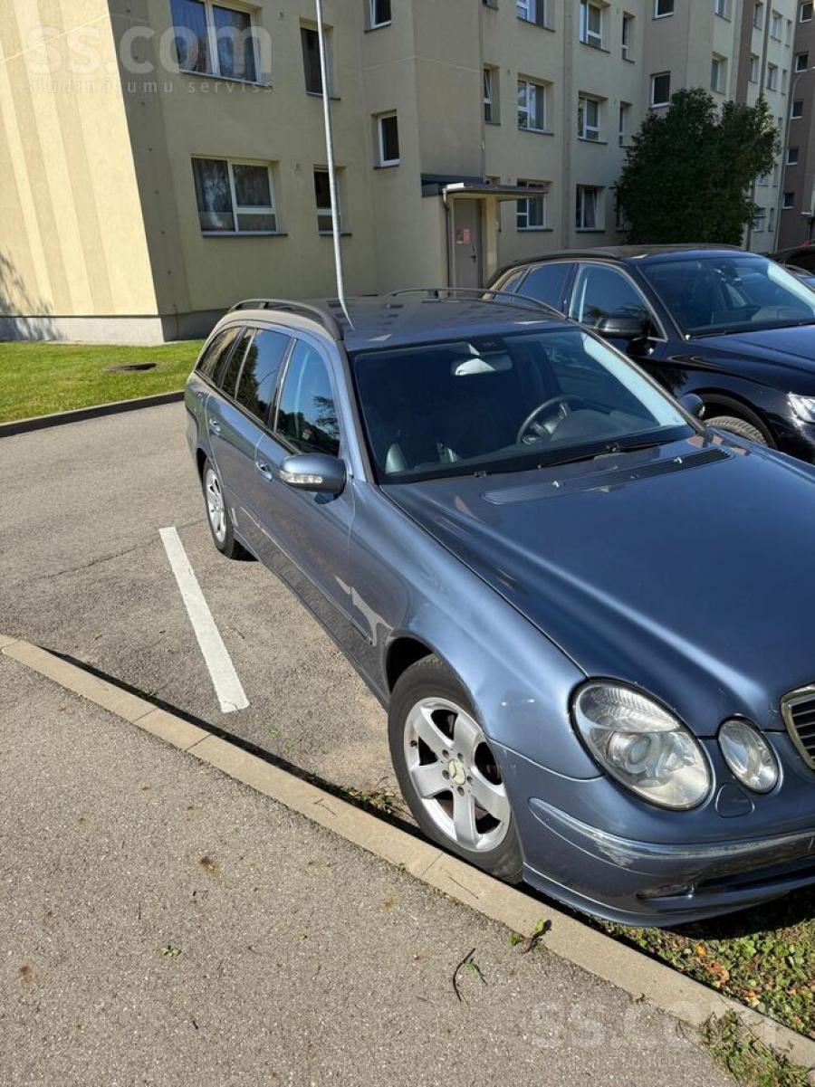 Grey Mercedes-Benz E 220 2004 in Riga, with an engine capacity of 2.20 L and mileage of 316 thousand km for 2800 €, photo 1 on AUTOMOTO.COM.LV