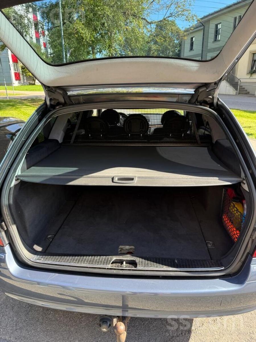 Grey Mercedes-Benz E 220 2004 in Riga, with an engine capacity of 2.20 L and mileage of 316 thousand km for 2800 €, photo 7 on AUTOMOTO.COM.LV