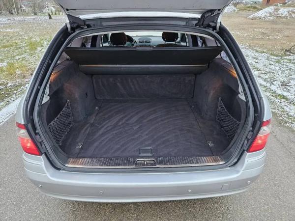 Серый Мерседес E 220 2005 в Екабпилс, объемом двигателя 2.20 л и пробегом 291 тыс. км за 2150 €, фото 9 на AUTOMOTO.COM.LV
