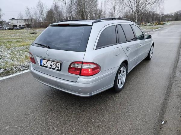 Grey Mercedes-Benz E 220 2005 in Jekabpils, with an engine capacity of 2.20 L and mileage of 291 thousand km for 2150 €, photo 3 on AUTOMOTO.COM.LV