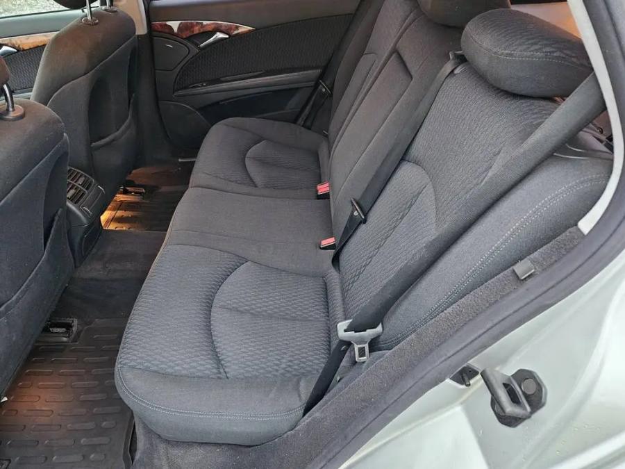 Pelēks Mercedes-Benz E 220 2005 Jēkabpils, ar dzinēja tilpumu 2.20 L un nobraukumu 291 tūkst. km par 2150 €, foto 9 vietnē AUTOMOTO.COM.LV