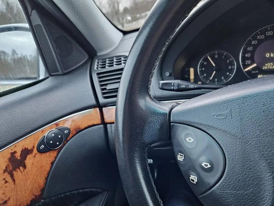 Pelēks Mercedes-Benz E 220 2005 Jēkabpils, ar dzinēja tilpumu 2.20 L un nobraukumu 291 tūkst. km par 2150 €, foto 17 vietnē AUTOMOTO.COM.LV