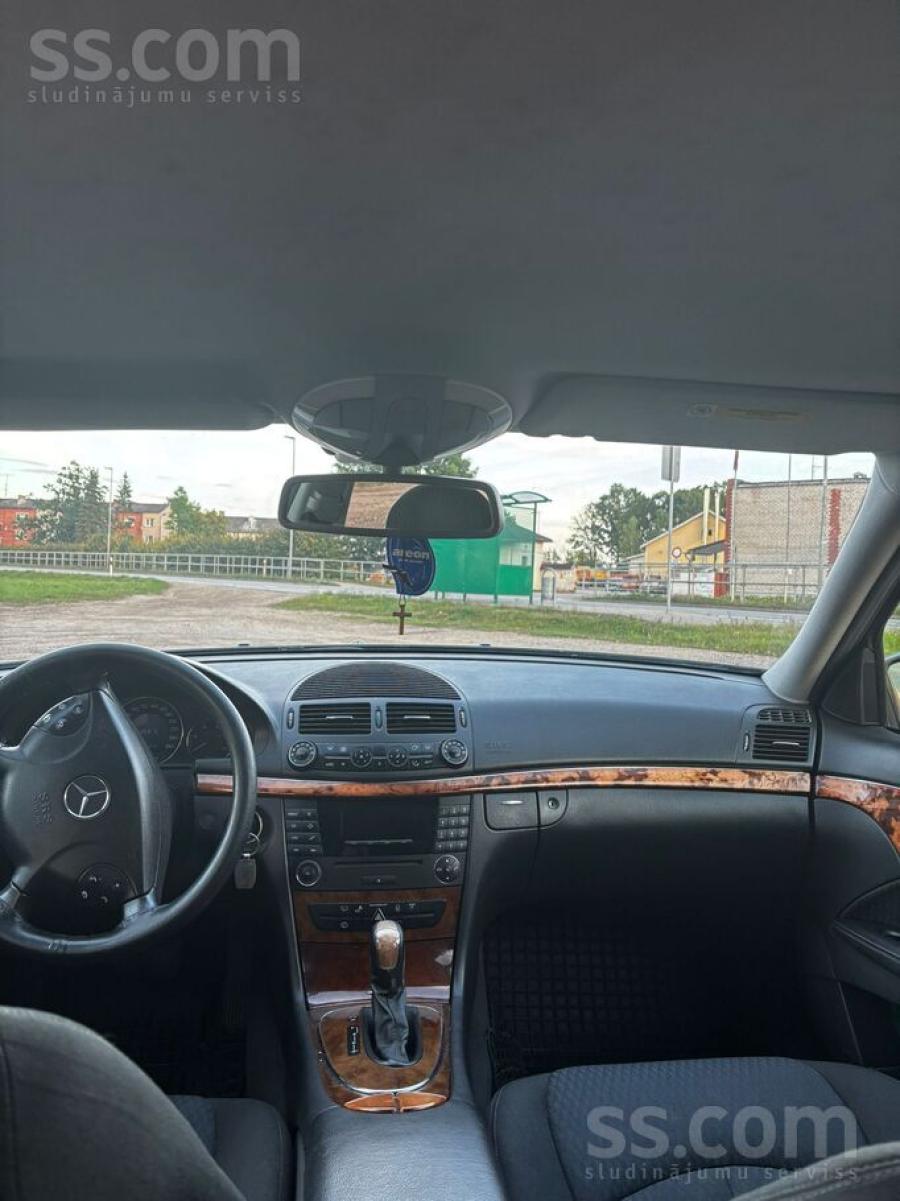 Pelēks Mercedes-Benz E 220 2005 Gulbene, ar dzinēja tilpumu 2.20 L un nobraukumu 317 tūkst. km par 2200 €, foto 6 vietnē AUTOMOTO.COM.LV