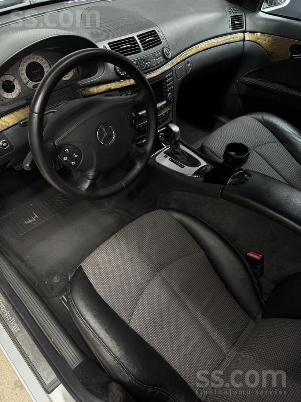 Pelēks Mercedes-Benz E 220 2005 Daugavpils, ar dzinēja tilpumu 2.20 L un nobraukumu 390 tūkst. km par 5300 €, foto 6 vietnē AUTOMOTO.COM.LV