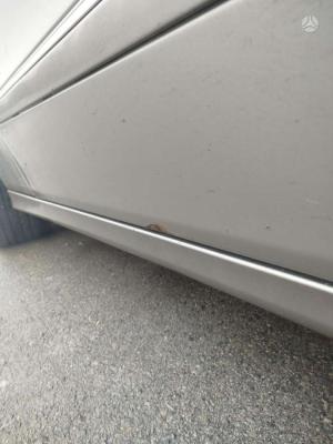 Серый Мерседес E 220 2006 в Пакруойис, объемом двигателя 2.15 л и пробегом 282 тыс. км за 2500 €, фото 7 на AUTOMOTO.COM.LV