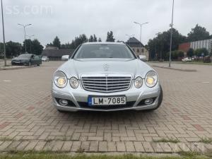 Pelēks Mercedes-Benz E 220 2006 Cēsis, ar dzinēja tilpumu 2.20 L un nobraukumu 329 tūkst. km par 3300 €, foto 4 vietnē AUTOMOTO.COM.LV