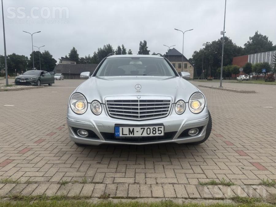 Pelēks Mercedes-Benz E 220 2006 Cēsis, ar dzinēja tilpumu 2.20 L un nobraukumu 329 tūkst. km par 3300 €, foto 4 vietnē AUTOMOTO.COM.LV