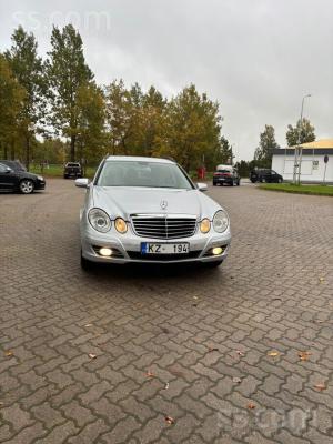 Серый Мерседес E 220 2006 в Цесис, объемом двигателя 2.20 л и пробегом 419 тыс. км за 3100 €, фото 4 на AUTOMOTO.COM.LV