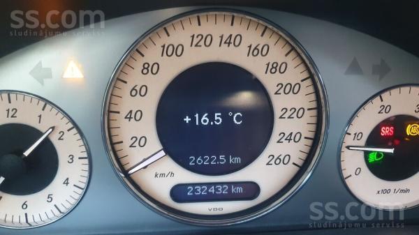 Мерседес E 220 2006 в Огре на AUTOMOTO.COM.LV Серый Мерседес E 220 2006 в Огре, объемом двигателя 2.20 л и пробегом 232 тыс. км за 2750 €, фото 9 на AUTOMOTO.COM.LV